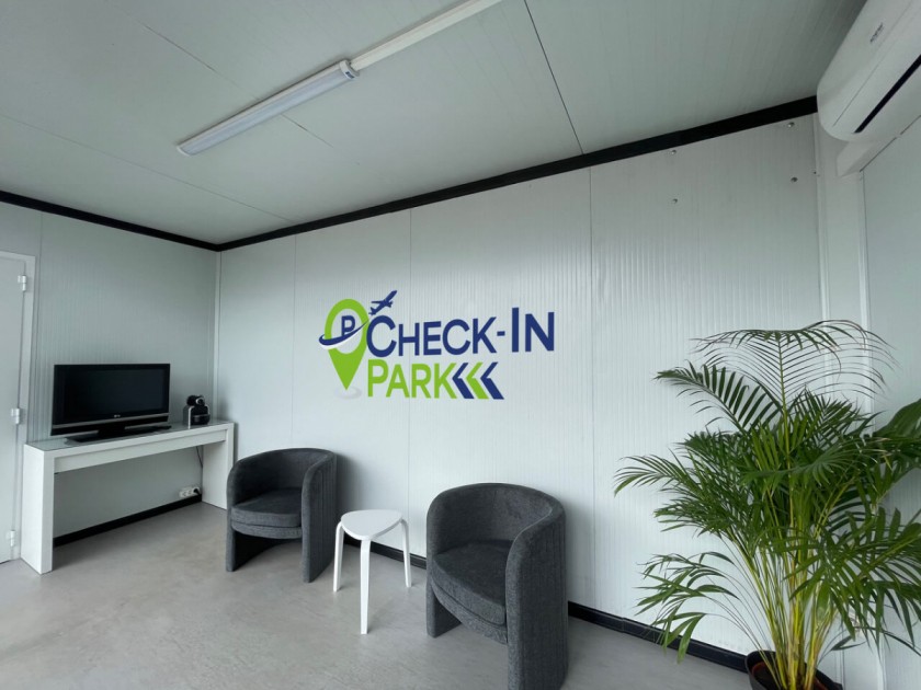Check-in Park | Estacionamento Aeroporto Lisboa (Low Cost)